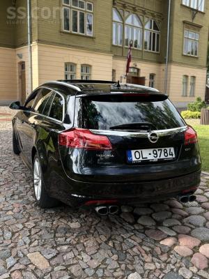 Black Opel Insignia 2010 in Kuldiga, with an engine capacity of 2.00 L and mileage of 272 thousand km for 3900 €, photo 17 on AUTOMOTO.COM.LV
