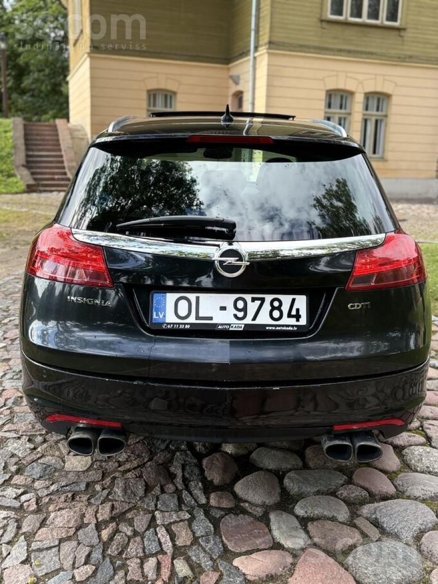 Black Opel Insignia 2010 in Kuldiga, with an engine capacity of 2.00 L and mileage of 272 thousand km for 3900 €, photo 18 on AUTOMOTO.COM.LV