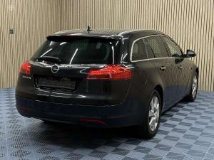 Black Opel Insignia 2010 in Marijampole, with an engine capacity of 1.96 L and mileage of 294 thousand km for 3900 €, photo 8 on AUTOMOTO.COM.LV