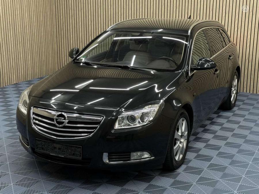 Black Opel Insignia 2010 in Marijampole, with an engine capacity of 1.96 L and mileage of 294 thousand km for 3900 €, photo 10 on AUTOMOTO.COM.LV