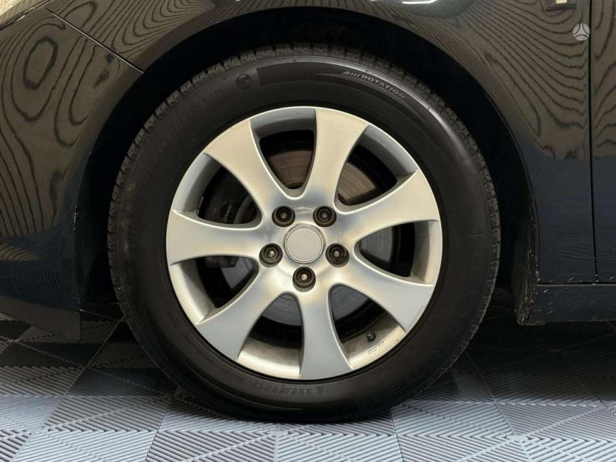 Black Opel Insignia 2010 in Marijampole, with an engine capacity of 1.96 L and mileage of 294 thousand km for 3900 €, photo 33 on AUTOMOTO.COM.LV