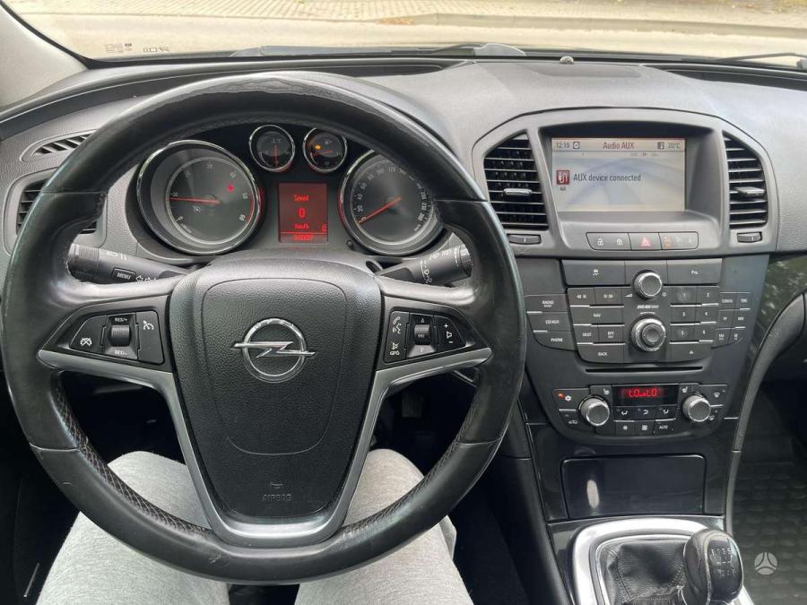 Melns Opel Insignia 2010 Tauragė, ar dzinēja tilpumu 2.00 L un nobraukumu 343 tūkst. km par 2500 €, foto 10 vietnē AUTOMOTO.COM.LV