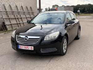 Black Opel Insignia 2010 in Liepaja, with an engine capacity of 2.00 L and mileage of 242 thousand km for 3200 €, photo  on AUTOMOTO.COM.LV