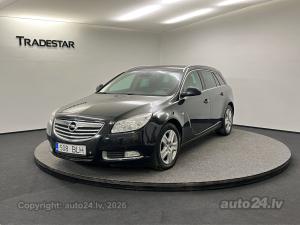 Melns Opel Insignia 2010 Pērnava, ar dzinēja tilpumu 2.00 L un nobraukumu 380 tūkst. km par 2490 €, foto  vietnē AUTOMOTO.COM.LV