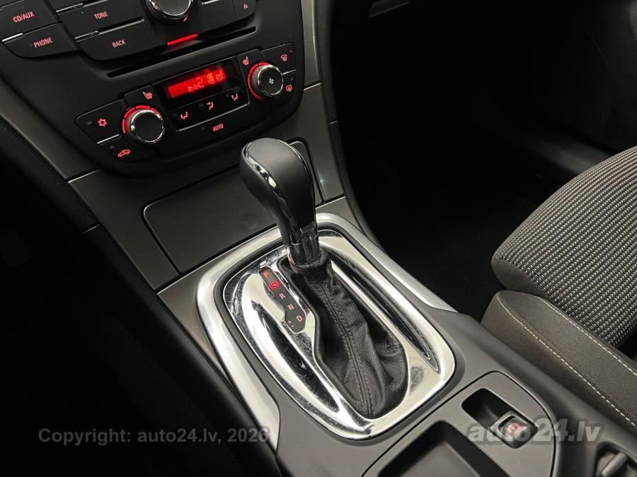 Melns Opel Insignia 2010 Pērnava, ar dzinēja tilpumu 2.00 L un nobraukumu 380 tūkst. km par 2490 €, foto 21 vietnē AUTOMOTO.COM.LV