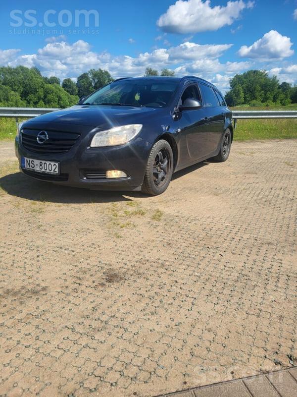 Opel Insignia 2010 Aizkraukle vietnē Melns Opel Insignia 2010 Aizkraukle, ar dzinēja tilpumu 2.00 L un nobraukumu 464 tūkst. km par 3150 €, foto 3 vietnē AUTOMOTO.COM.LV
