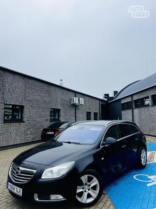 Black Opel Insignia 2010 in Marijampole, with an engine capacity of 2.00 L and mileage of 346 thousand km for 1750 €, photo 3 on AUTOMOTO.COM.LV
