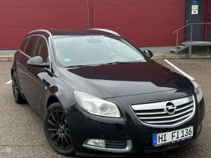 Black Opel Insignia 2011 in Kaunas, with an engine capacity of 1.96 L and mileage of 253 thousand km for 2950 €, photo 2 on AUTOMOTO.COM.LV