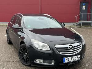Black Opel Insignia 2011 in Kaunas, with an engine capacity of 1.96 L and mileage of 253 thousand km for 2950 €, photo 3 on AUTOMOTO.COM.LV