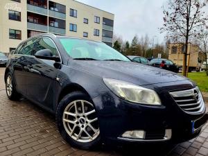 Black Opel Insignia 2011 in Vilnius, with an engine capacity of 2.00 L and mileage of 280 thousand km for 1990 €, photo 5 on AUTOMOTO.COM.LV