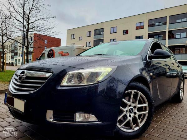Black Opel Insignia 2011 in Vilnius, with an engine capacity of 2.00 L and mileage of 280 thousand km for 1990 €, photo 3 on AUTOMOTO.COM.LV