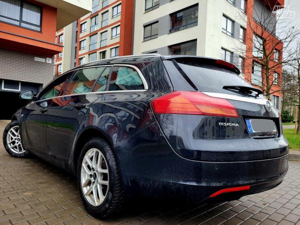 Black Opel Insignia 2011 in Vilnius, with an engine capacity of 2.00 L and mileage of 280 thousand km for 1990 €, photo 5 on AUTOMOTO.COM.LV