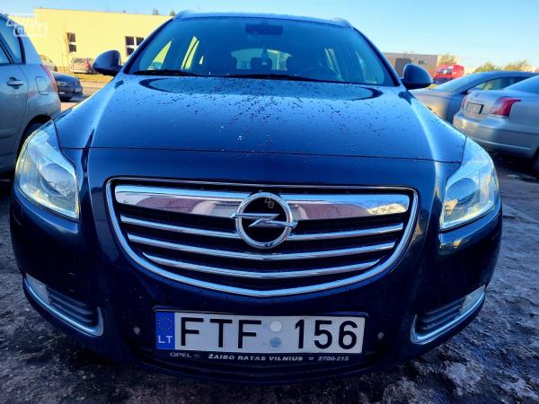 Black Opel Insignia 2011 in Vilnius, with an engine capacity of 2.00 L and mileage of 280 thousand km for 1990 €, photo 8 on AUTOMOTO.COM.LV