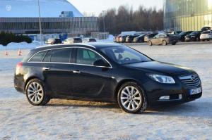 Black Opel Insignia 2011 in Siauliai, with an engine capacity of 1.96 L and mileage of 251 thousand km for 3200 €, photo 2 on AUTOMOTO.COM.LV