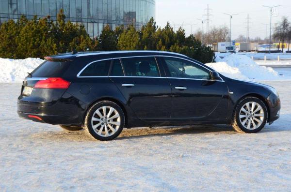 Melns Opel Insignia 2011 Šauļi, ar dzinēja tilpumu 1.96 L un nobraukumu 251 tūkst. km par 3200 €, foto 6 vietnē AUTOMOTO.COM.LV