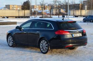 Black Opel Insignia 2011 in Siauliai, with an engine capacity of 1.96 L and mileage of 251 thousand km for 3200 €, photo 11 on AUTOMOTO.COM.LV