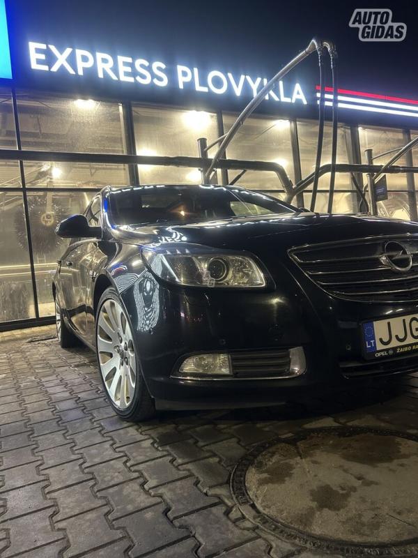 Black Opel Insignia 2011 in Vilnius, with an engine capacity of 2.00 L and mileage of 417 thousand km for 4500 €, photo 5 on AUTOMOTO.COM.LV