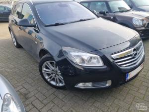 Black Opel Insignia 2011 in Vilnius, with an engine capacity of 2.00 L and mileage of 230 thousand km for 3299 €, photo 4 on AUTOMOTO.COM.LV