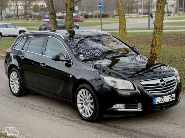 Melns Opel Insignia 2011 Kauņa, ar dzinēja tilpumu 2.00 L un nobraukumu 299 tūkst. km par 3500 €, foto 1 vietnē AUTOMOTO.COM.LV