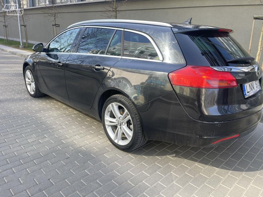 Melns Opel Insignia 2011 Viļņa, ar dzinēja tilpumu 2.00 L un nobraukumu 300 tūkst. km par 2450 €, foto 3 vietnē AUTOMOTO.COM.LV