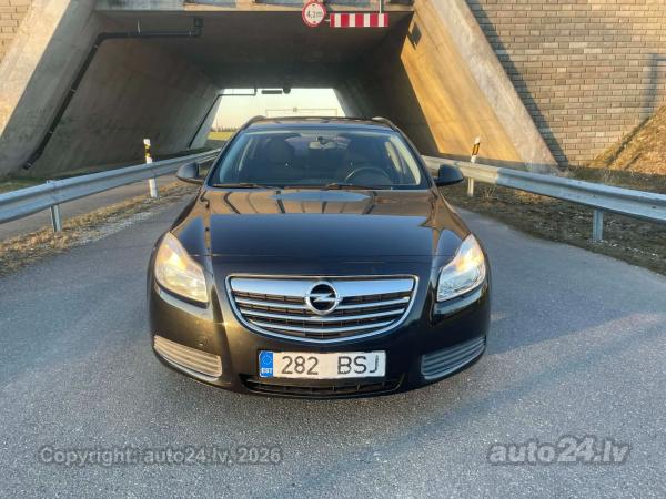 Black Opel Insignia 2011 in Tallinn, with an engine capacity of 2.00 L and mileage of 363 thousand km for 3399 €, photo 2 on AUTOMOTO.COM.LV