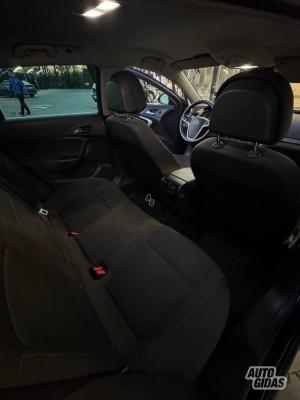 Black Opel Insignia 2011 in Vilnius, with an engine capacity of 2.00 L and mileage of 340 thousand km for 3500 €, photo 11 on AUTOMOTO.COM.LV