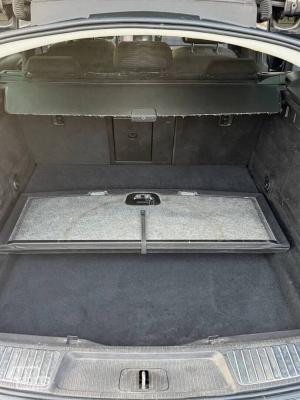 Black Opel Insignia 2011 in Vilnius, with an engine capacity of 2.00 L and mileage of 340 thousand km for 3500 €, photo 12 on AUTOMOTO.COM.LV
