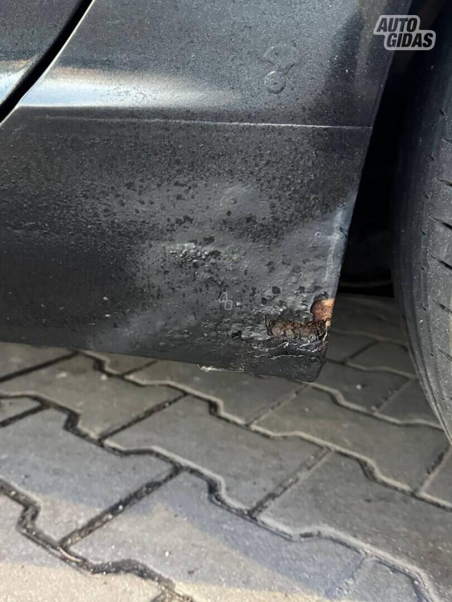 Black Opel Insignia 2011 in Vilnius, with an engine capacity of 2.00 L and mileage of 340 thousand km for 3500 €, photo 21 on AUTOMOTO.COM.LV