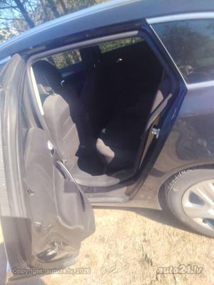 Melns Opel Insignia 2011 Tallina, ar dzinēja tilpumu 2.00 L un nobraukumu 240 tūkst. km par 3000 €, foto 8 vietnē AUTOMOTO.COM.LV