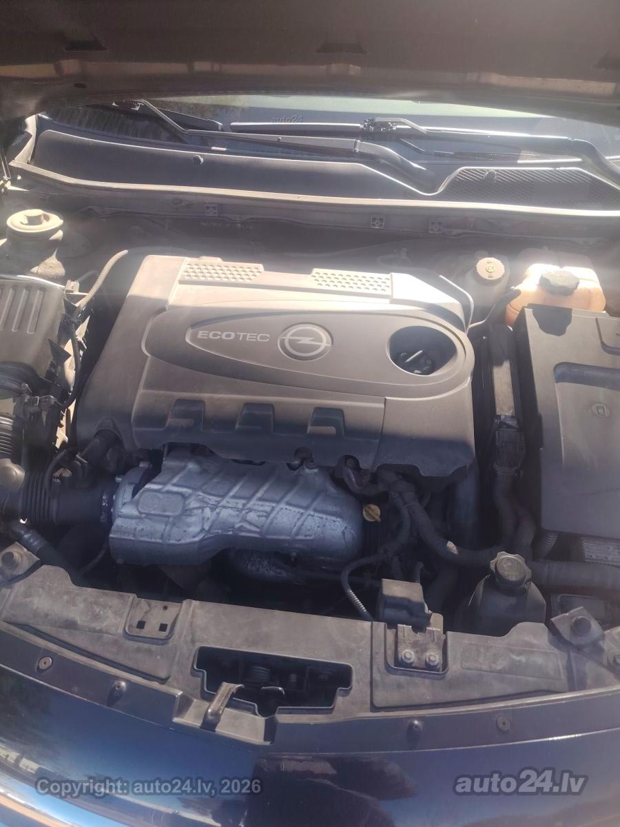 Melns Opel Insignia 2011 Tallina, ar dzinēja tilpumu 2.00 L un nobraukumu 240 tūkst. km par 3000 €, foto 13 vietnē AUTOMOTO.COM.LV