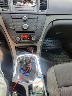 Melns Opel Insignia 2011 Rīga, ar dzinēja tilpumu 2.00 L un nobraukumu 357 tūkst. km par 3200 €, foto 3 vietnē AUTOMOTO.COM.LV