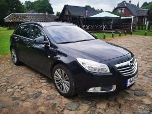 Black Opel Insignia 2011 in Visaginas, with an engine capacity of 2.00 L and mileage of 236 thousand km for 2400 €, photo  on AUTOMOTO.COM.LV