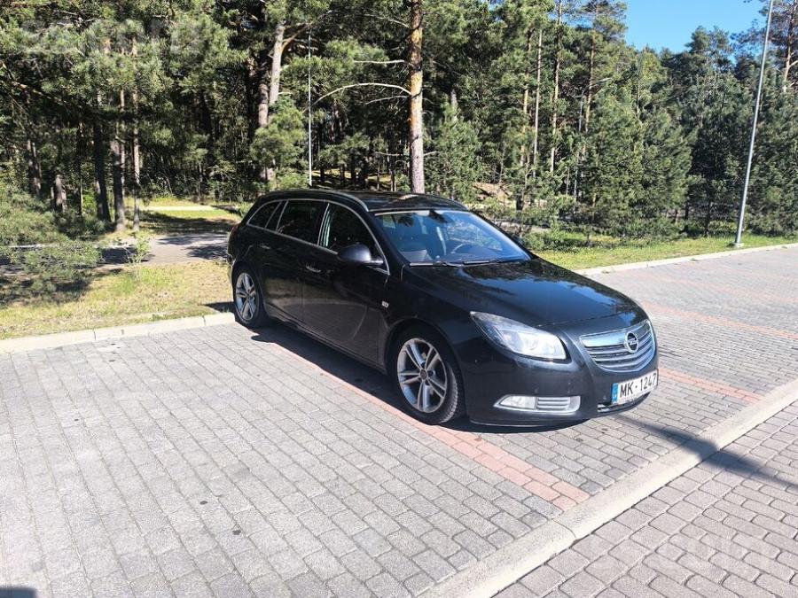 Melns Opel Insignia 2011 Ventspils, ar dzinēja tilpumu 2.00 L un nobraukumu 256 tūkst. km par 3850 €, foto 1 vietnē AUTOMOTO.COM.LV