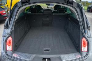Melns Opel Insignia 2011 Liepāja, ar dzinēja tilpumu 2.00 L un nobraukumu 294 tūkst. km par 3850 €, foto 11 vietnē AUTOMOTO.COM.LV