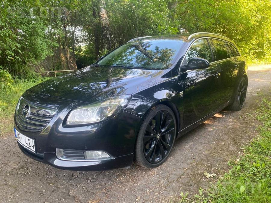 Melns Opel Insignia 2011 Bauska, ar dzinēja tilpumu 2.00 L un nobraukumu 247 tūkst. km par 3700 €, foto 5 vietnē AUTOMOTO.COM.LV