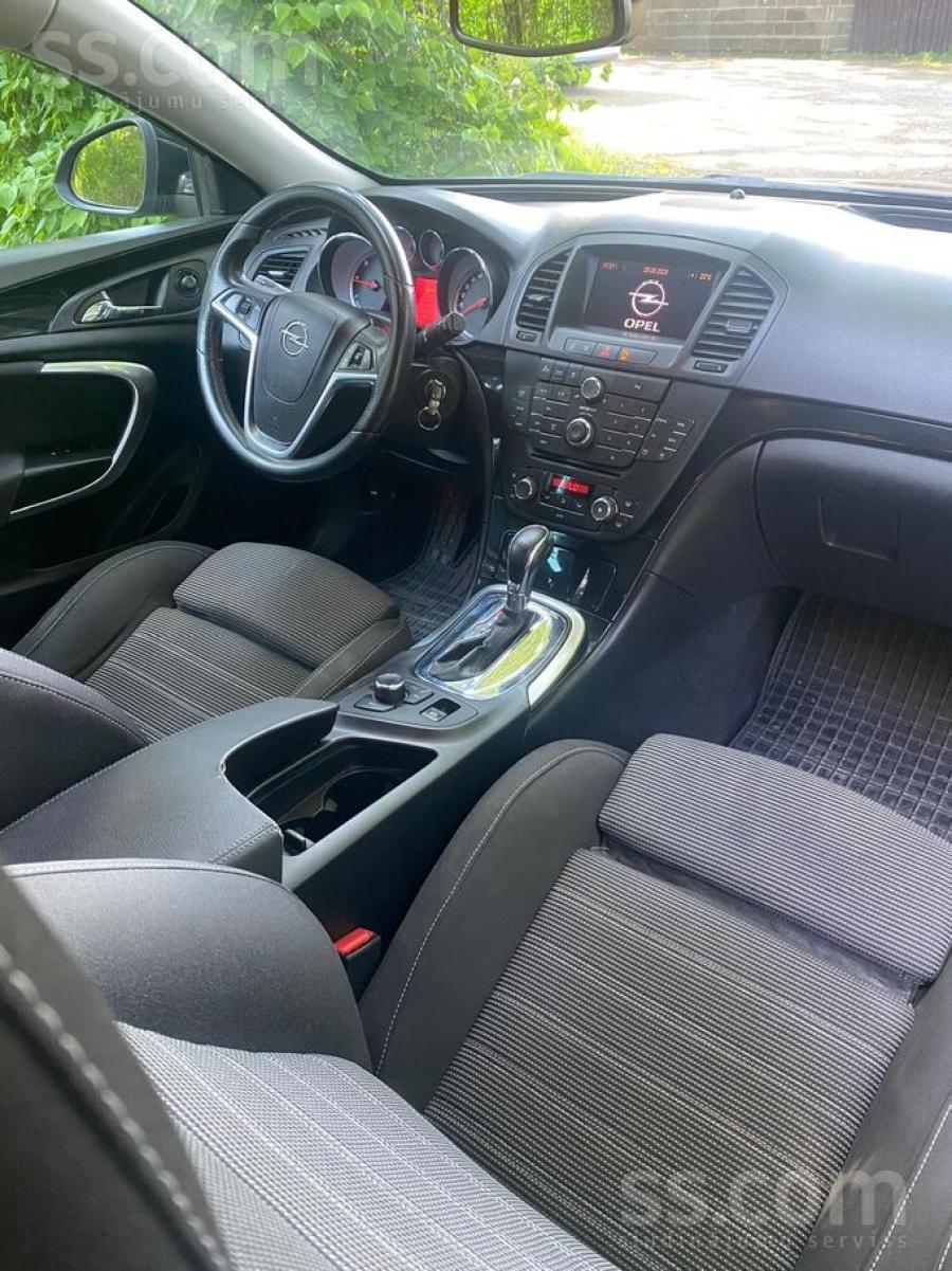 Melns Opel Insignia 2011 Bauska, ar dzinēja tilpumu 2.00 L un nobraukumu 247 tūkst. km par 3700 €, foto 12 vietnē AUTOMOTO.COM.LV