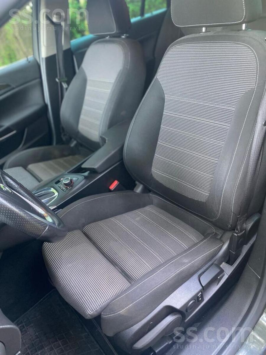 Melns Opel Insignia 2011 Bauska, ar dzinēja tilpumu 2.00 L un nobraukumu 247 tūkst. km par 3700 €, foto 13 vietnē AUTOMOTO.COM.LV