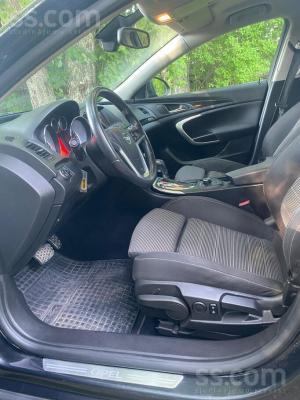 Melns Opel Insignia 2011 Bauska, ar dzinēja tilpumu 2.00 L un nobraukumu 247 tūkst. km par 3700 €, foto 14 vietnē AUTOMOTO.COM.LV