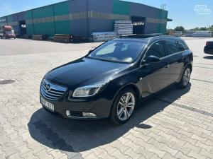 Black Opel Insignia 2011 in Klaipeda, with an engine capacity of 2.00 L and mileage of 283 thousand km for 3900 €, photo 3 on AUTOMOTO.COM.LV