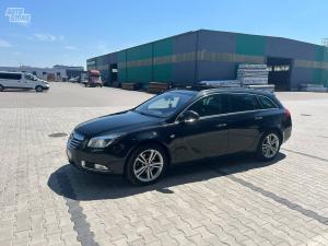 Black Opel Insignia 2011 in Klaipeda, with an engine capacity of 2.00 L and mileage of 283 thousand km for 3900 €, photo 4 on AUTOMOTO.COM.LV