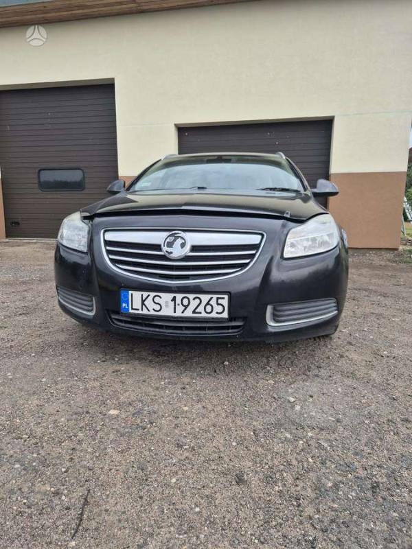 Melns Opel Insignia 2011 Vievis, ar dzinēja tilpumu 1.96 L un nobraukumu 302 tūkst. km par 1150 €, foto 1 vietnē AUTOMOTO.COM.LV