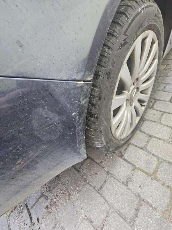 Melns Opel Insignia 2011 Kauņa, ar dzinēja tilpumu 1.96 L un nobraukumu 305 tūkst. km par 1050 €, foto 9 vietnē AUTOMOTO.COM.LV