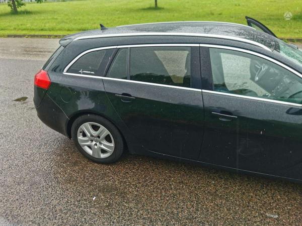 Melns Opel Insignia 2011 Viļņa, ar dzinēja tilpumu 2.00 L un nobraukumu 304 tūkst. km par 2250 €, foto 3 vietnē AUTOMOTO.COM.LV