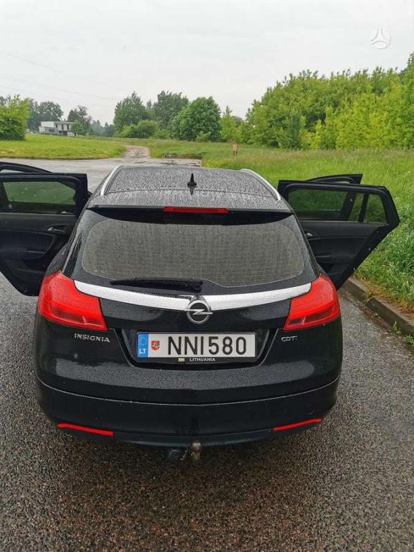Melns Opel Insignia 2011 Viļņa, ar dzinēja tilpumu 2.00 L un nobraukumu 304 tūkst. km par 2250 €, foto 5 vietnē AUTOMOTO.COM.LV