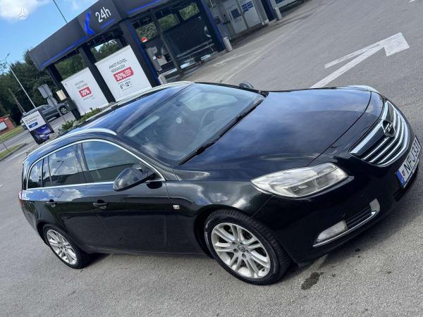 Melns Opel Insignia 2011 Klaipėda, ar dzinēja tilpumu 1.96 L un nobraukumu 370 tūkst. km par 2250 €, foto 1 vietnē AUTOMOTO.COM.LV