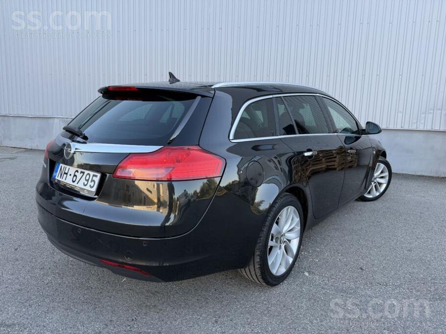 Melns Opel Insignia 2011 Tukums, ar dzinēja tilpumu 2.00 L un nobraukumu 242 tūkst. km par 3200 €, foto 6 vietnē AUTOMOTO.COM.LV