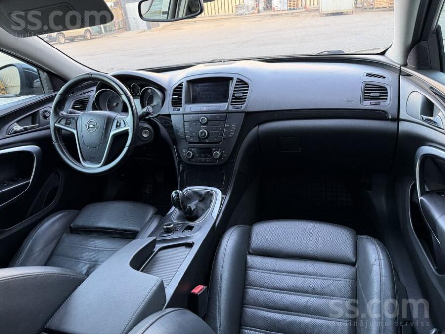 Melns Opel Insignia 2011 Tukums, ar dzinēja tilpumu 2.00 L un nobraukumu 242 tūkst. km par 3200 €, foto 10 vietnē AUTOMOTO.COM.LV