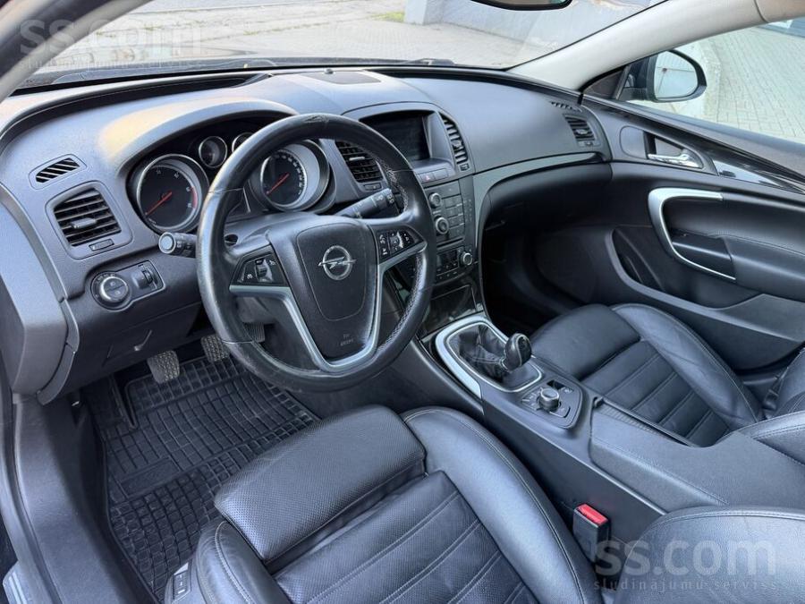 Melns Opel Insignia 2011 Tukums, ar dzinēja tilpumu 2.00 L un nobraukumu 242 tūkst. km par 3200 €, foto 12 vietnē AUTOMOTO.COM.LV