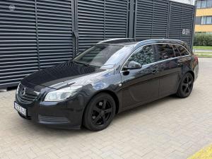 Melns Opel Insignia 2011 Viļņa, ar dzinēja tilpumu 2.00 L un nobraukumu 320 tūkst. km par 2200 €, foto  vietnē AUTOMOTO.COM.LV