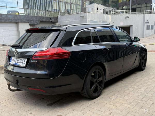 Melns Opel Insignia 2011 Viļņa, ar dzinēja tilpumu 2.00 L un nobraukumu 320 tūkst. km par 2200 €, foto 5 vietnē AUTOMOTO.COM.LV